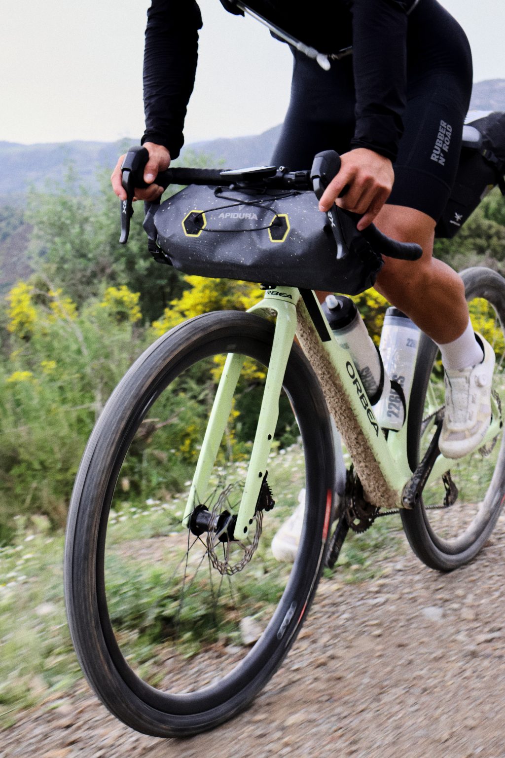 Orbea Terra Race: Gravel-Racer mit ultraleichtem Rahmen 2026